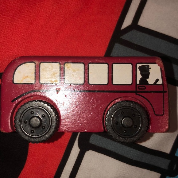 Thomas & Friends | Toys | Thomas The Train Wooden Bertie Bulgy Bus ...